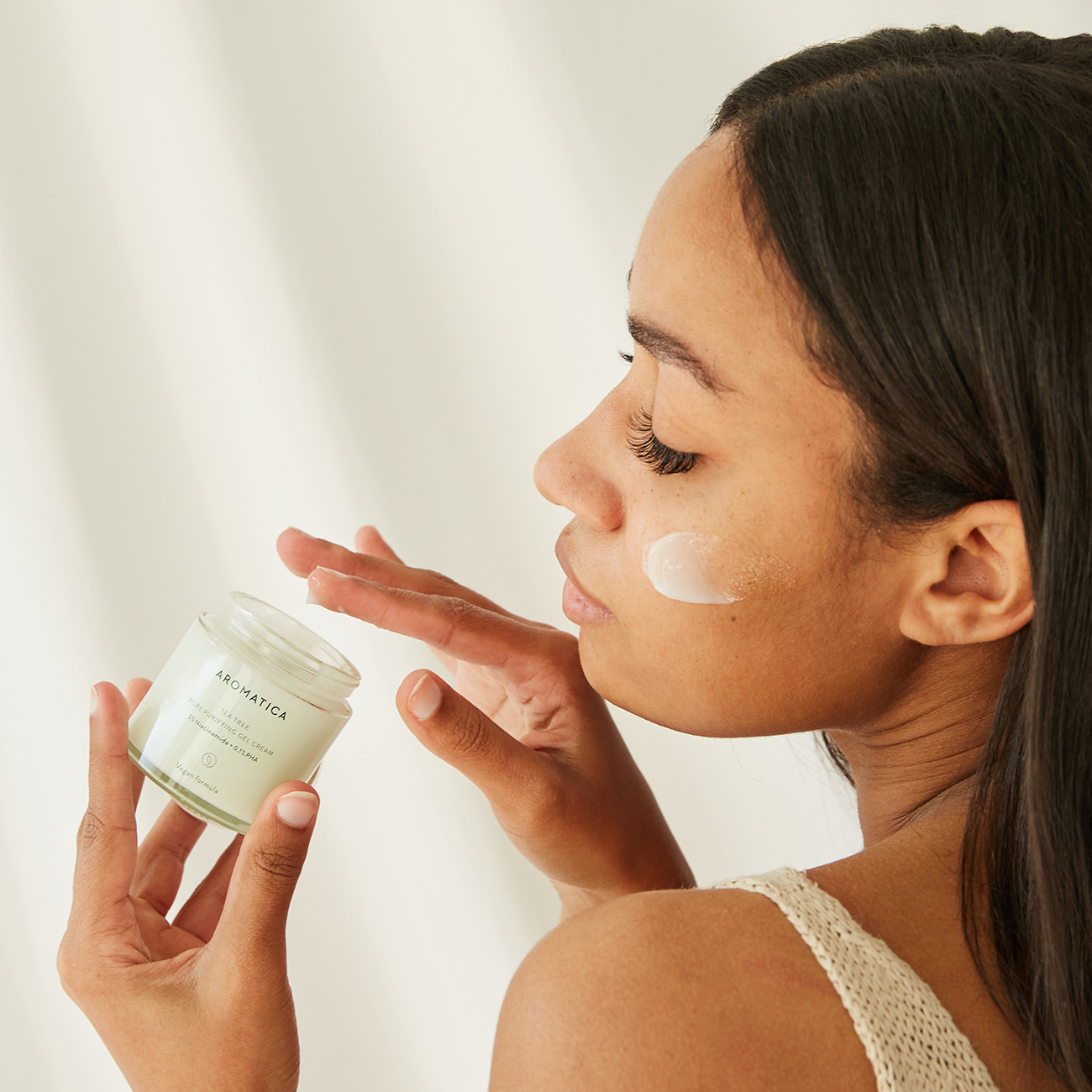 aromatica - Tea Tree Pore Purifying Gel Cream - 100ml | Beauty Amora ...